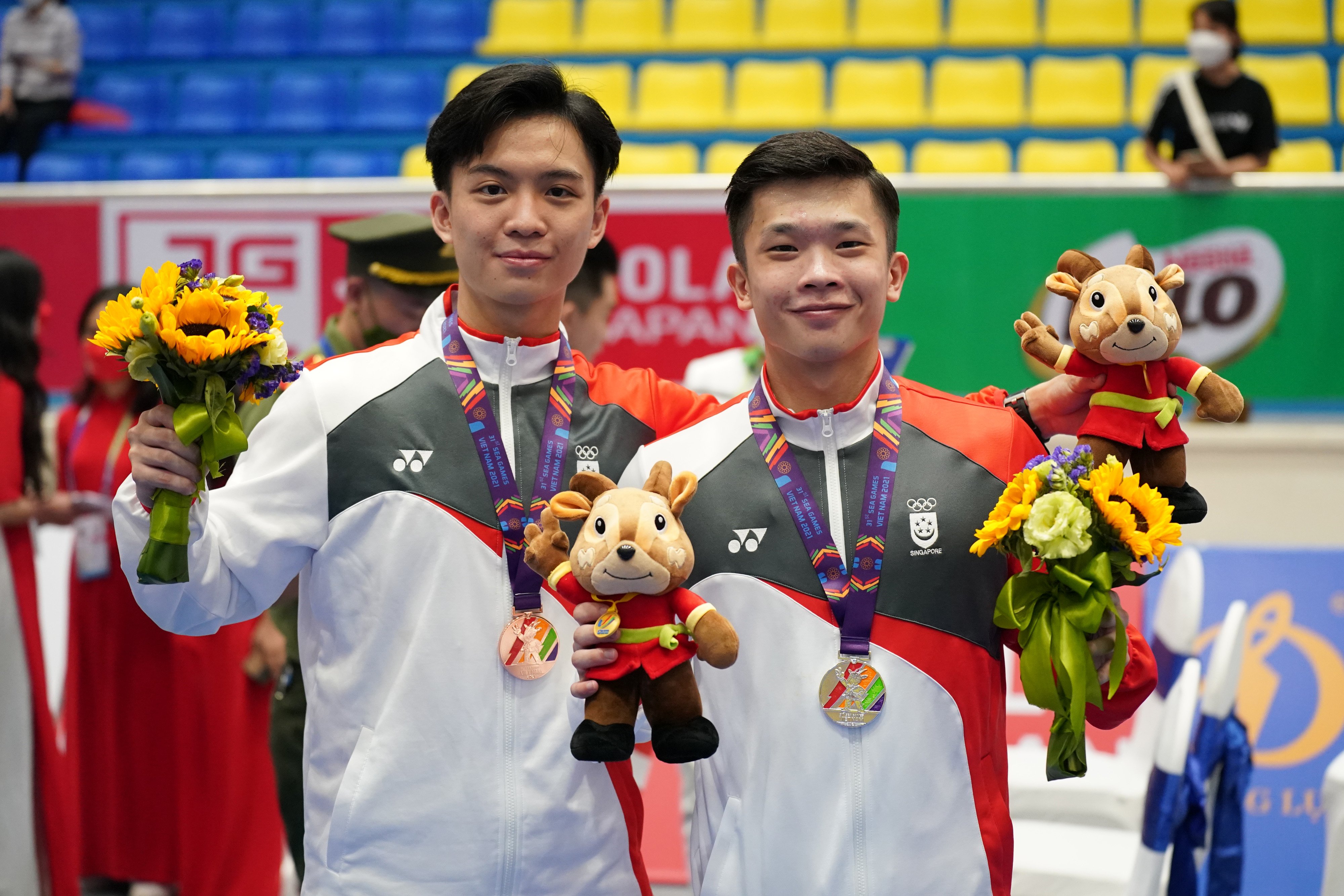 Jowen Lim takes Changquan Silver, for TeamSG's 1st Wushu medal in Hanoi!