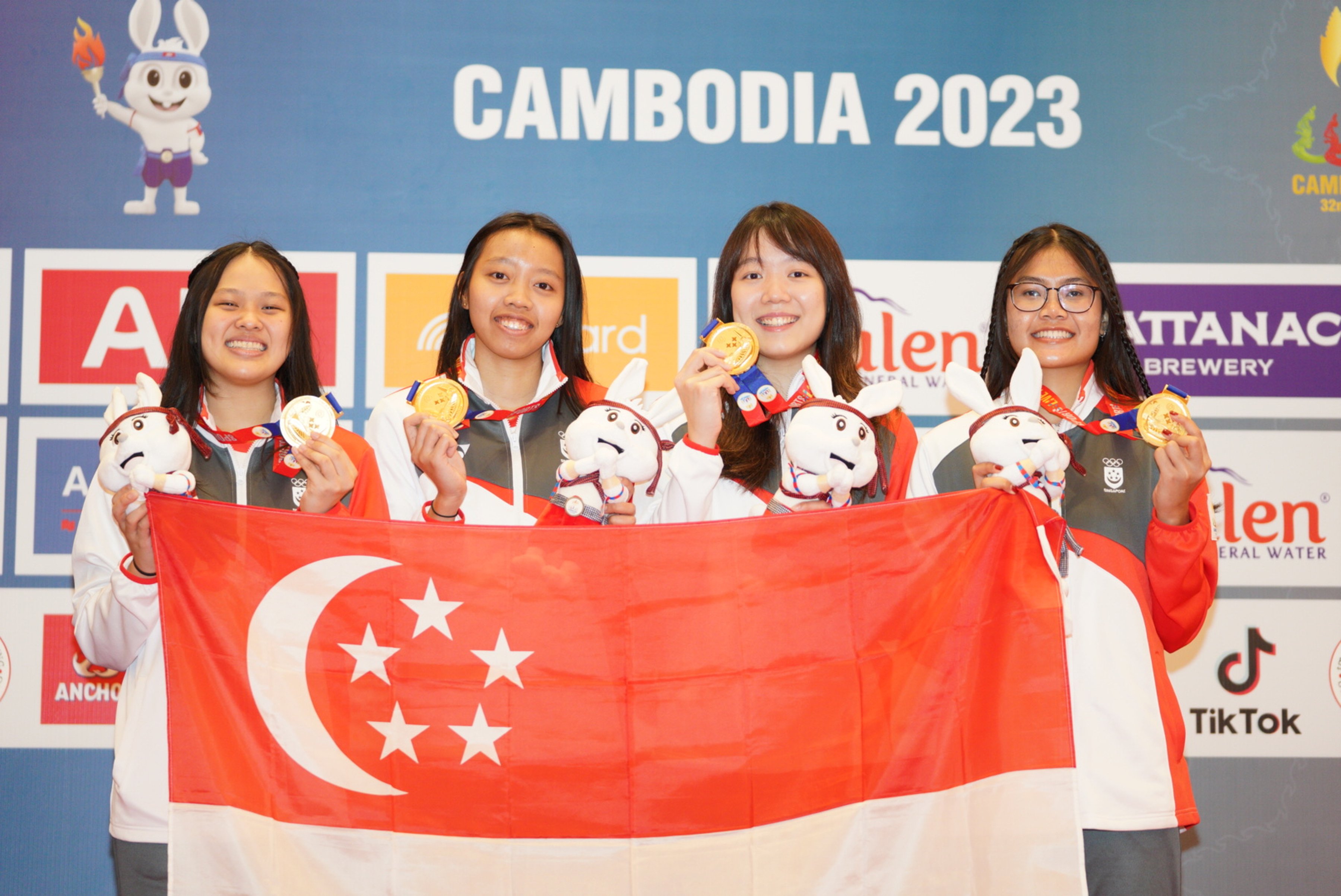 Cambodia 2023: Fencing sets new Gold, total medal record