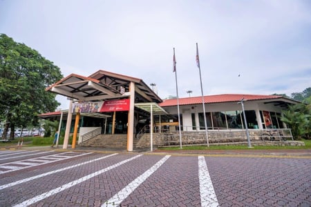 Woodlands Swimming Complex