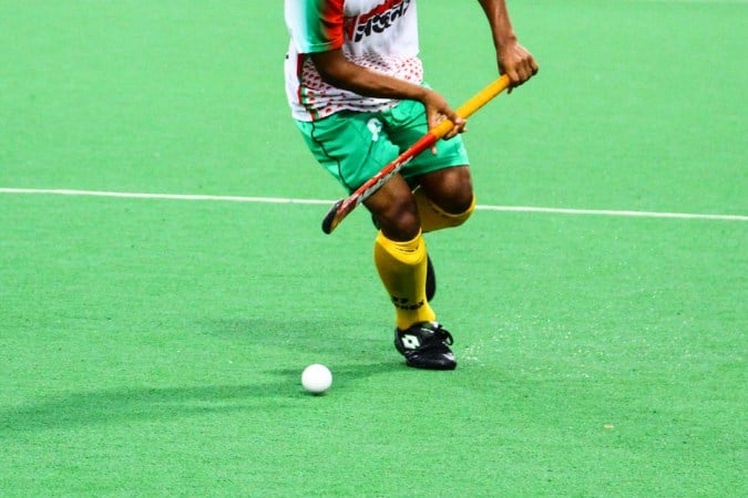 Dribbling drills for hockey - ActiveSG