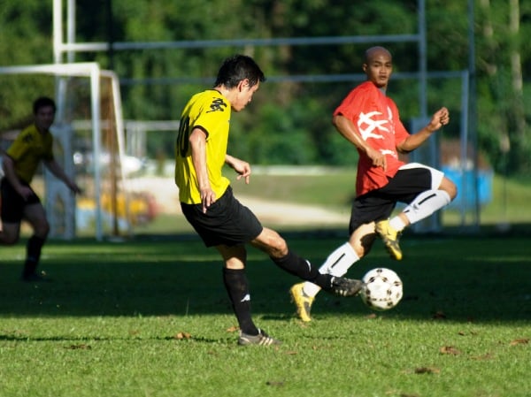 Master your football techniques: Short Passes - ActiveSG