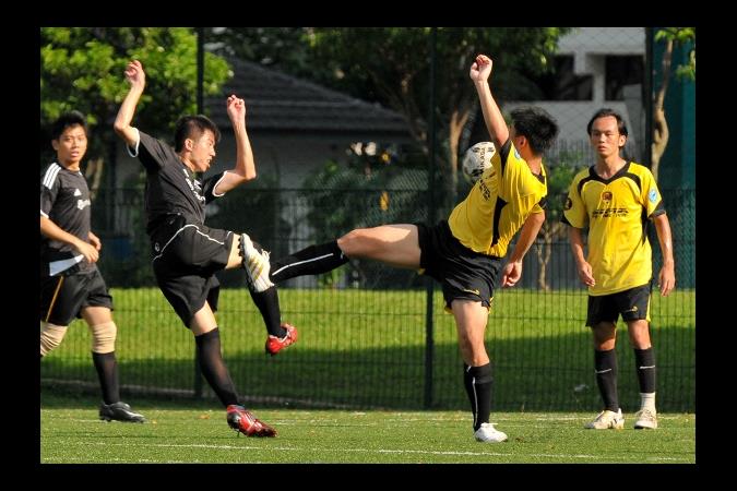 How do you shoot in football? - ActiveSG