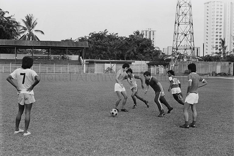 Tributes pour in for late great Team Singapore winger, Mat Noh!