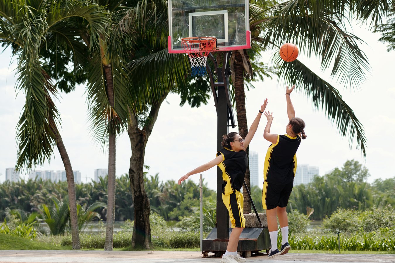 Introduction to Basketball – Rules, Positions and How to Play